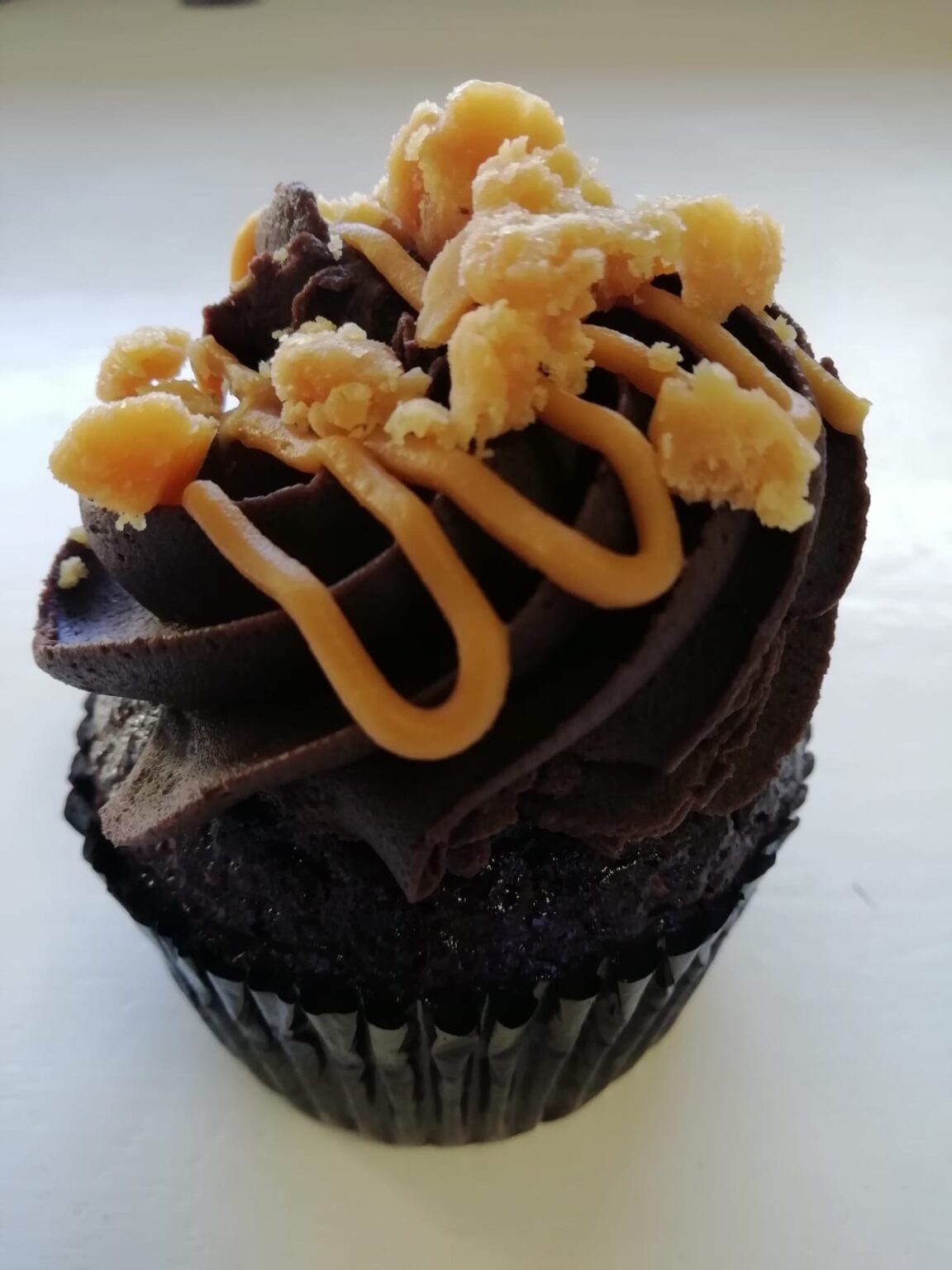 Chocolate Caramel Cupcake (Box of 9) – Leo Foods